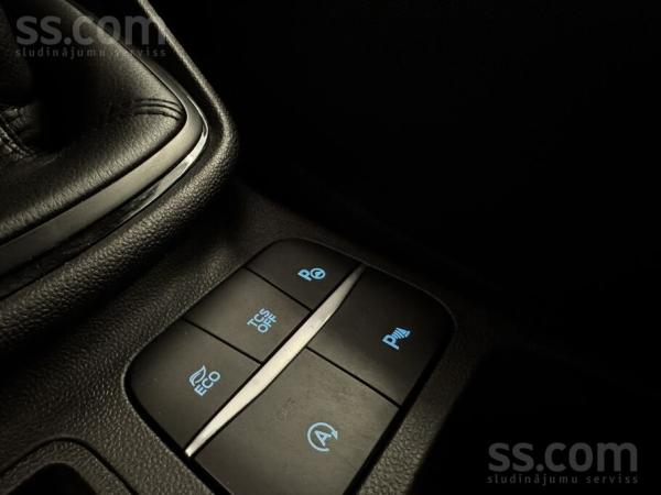 Zils Ford Fiesta 2019 Tukums, ar dzinēja tilpumu 1.10 L un nobraukumu 10 tūkst. km par 8990 €, foto 7 vietnē AUTOMOTO.COM.LV