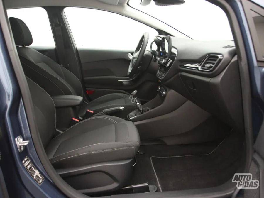 Blue Ford Fiesta 2019 in Vilnius, with an engine capacity of 1.00 L and mileage of 131 thousand km for 8599 €, photo 15 on AUTOMOTO.COM.LV