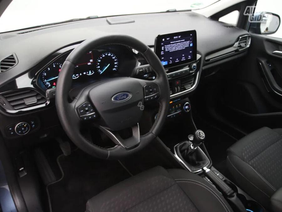 Blue Ford Fiesta 2019 in Vilnius, with an engine capacity of 1.00 L and mileage of 131 thousand km for 8599 €, photo 17 on AUTOMOTO.COM.LV