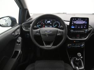 Blue Ford Fiesta 2019 in Vilnius, with an engine capacity of 1.00 L and mileage of 131 thousand km for 8599 €, photo 18 on AUTOMOTO.COM.LV