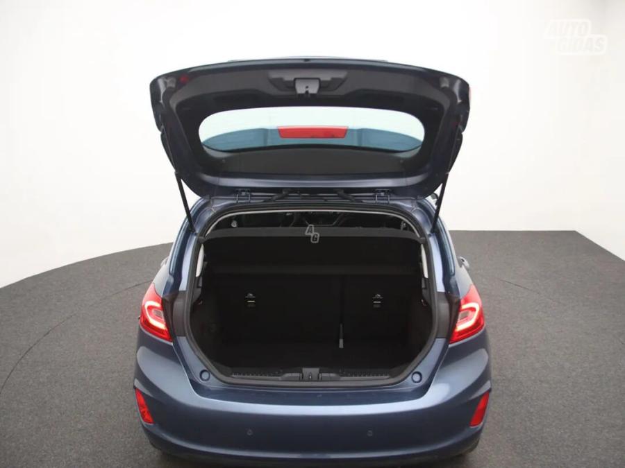 Blue Ford Fiesta 2019 in Vilnius, with an engine capacity of 1.00 L and mileage of 131 thousand km for 8599 €, photo 35 on AUTOMOTO.COM.LV