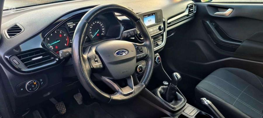 Blue Ford Fiesta 2019 in Kaunas, with an engine capacity of 1.08 L and mileage of 102 thousand km for 5450 €, photo 13 on AUTOMOTO.COM.LV