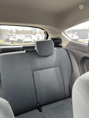 Blue Ford Fiesta 2015 in Vilnius, with an engine capacity of 1.24 L and mileage of 77 thousand km for 2600 €, photo 11 on AUTOMOTO.COM.LV