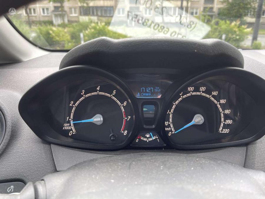 Blue Ford Fiesta 2015 in Vilnius, with an engine capacity of 1.24 L and mileage of 77 thousand km for 2600 €, photo 15 on AUTOMOTO.COM.LV