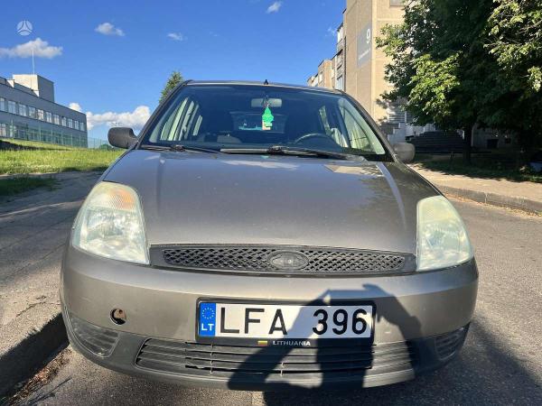 Brūns Ford Fiesta 2004 Viļņa, ar dzinēja tilpumu 1.30 L un nobraukumu 226 tūkst. km par 900 €, foto 5 vietnē AUTOMOTO.COM.LV
