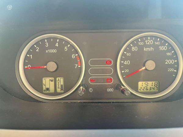 Brūns Ford Fiesta 2004 Viļņa, ar dzinēja tilpumu 1.30 L un nobraukumu 226 tūkst. km par 900 €, foto 9 vietnē AUTOMOTO.COM.LV