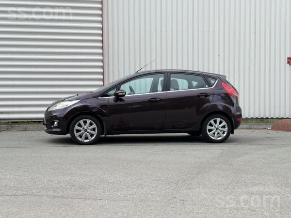 Brown Ford Fiesta 2010 in Riga, with an engine capacity of 1.40 L and mileage of 232 thousand km for 3650 €, photo 3 on AUTOMOTO.COM.LV
