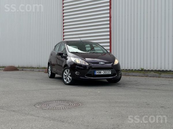 Brown Ford Fiesta 2010 in Riga, with an engine capacity of 1.40 L and mileage of 232 thousand km for 3650 €, photo 5 on AUTOMOTO.COM.LV