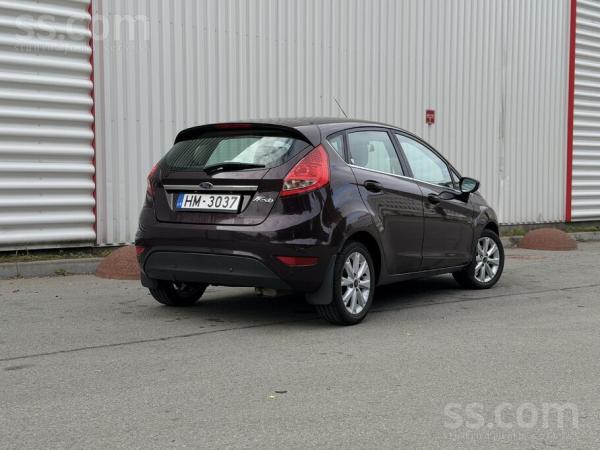 Brown Ford Fiesta 2010 in Riga, with an engine capacity of 1.40 L and mileage of 232 thousand km for 3650 €, photo 7 on AUTOMOTO.COM.LV