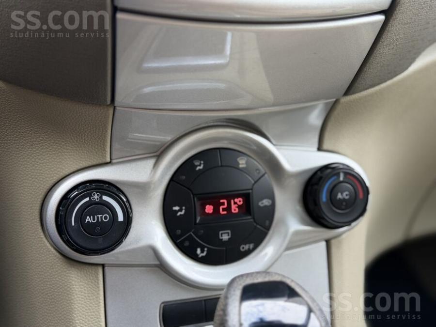 Brūns Ford Fiesta 2010 Rīga, ar dzinēja tilpumu 1.40 L un nobraukumu 232 tūkst. km par 3650 €, foto 11 vietnē AUTOMOTO.COM.LV