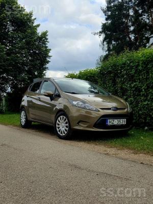 Brown Ford Fiesta 2012 in Riga, with an engine capacity of 1.20 L and mileage of 163 thousand km for 1850 €, photo 2 on AUTOMOTO.COM.LV