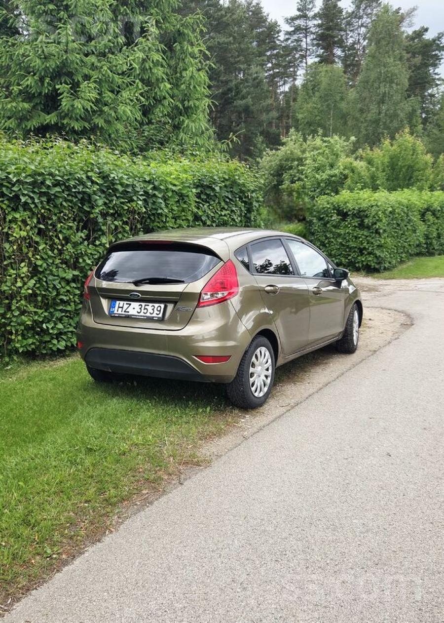 Brown Ford Fiesta 2012 in Riga, with an engine capacity of 1.20 L and mileage of 163 thousand km for 1850 €, photo 4 on AUTOMOTO.COM.LV