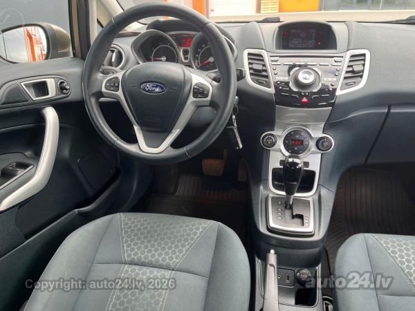 Brūns Ford Fiesta 2012 Kuresāre, ar dzinēja tilpumu 1.40 L un nobraukumu 112 tūkst. km par 5990 €, foto 10 vietnē AUTOMOTO.COM.LV