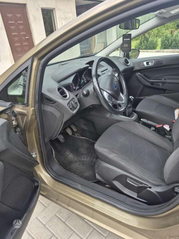 Brūns Ford Fiesta 2013 Plungė, ar dzinēja tilpumu 1.24 L un nobraukumu 189 tūkst. km par 3400 €, foto 6 vietnē AUTOMOTO.COM.LV