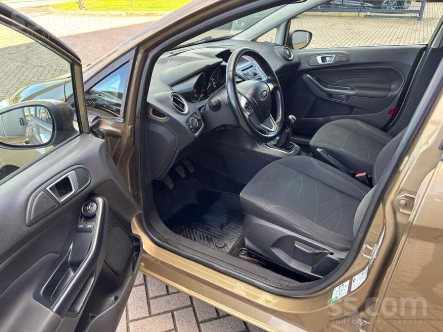 Brūns Ford Fiesta 2014 Liepāja, ar dzinēja tilpumu 1.20 L un nobraukumu 261 tūkst. km par 3200 €, foto 9 vietnē AUTOMOTO.COM.LV
