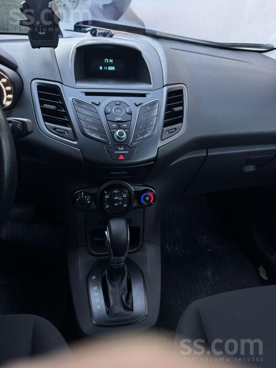 Brūns Ford Fiesta 2015 Rīga, ar dzinēja tilpumu 1.00 L un nobraukumu 58 tūkst. km par 4800 €, foto 6 vietnē AUTOMOTO.COM.LV