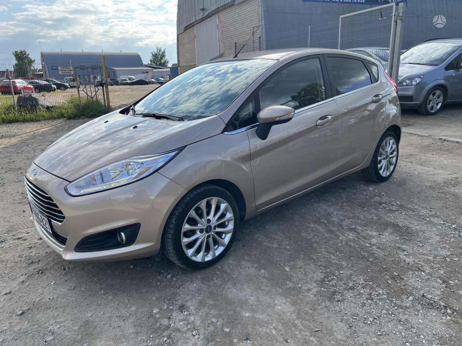 Brūns Ford Fiesta 2015 Radviliškis, ar dzinēja tilpumu 1.50 L un nobraukumu 197 tūkst. km par 4550 €, foto 4 vietnē AUTOMOTO.COM.LV