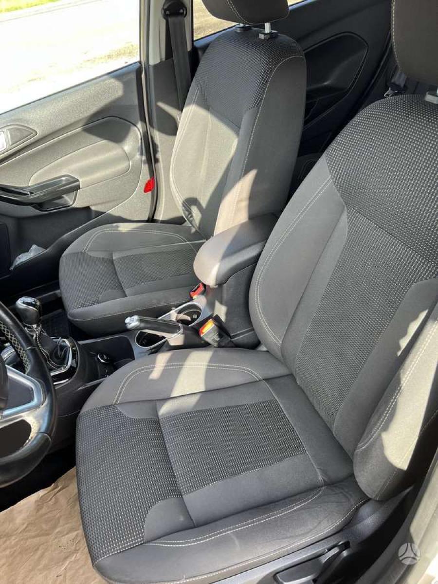 Brūns Ford Fiesta 2015 Radviliškis, ar dzinēja tilpumu 1.50 L un nobraukumu 197 tūkst. km par 4550 €, foto 14 vietnē AUTOMOTO.COM.LV
