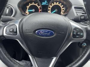 Brūns Ford Fiesta 2016 Kauņa, ar dzinēja tilpumu 1.00 L un nobraukumu 174 tūkst. km par 3999 €, foto 14 vietnē AUTOMOTO.COM.LV