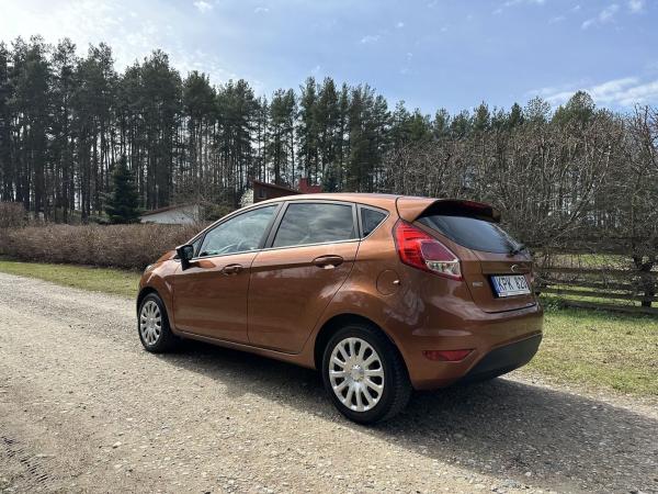 Brūns Ford Fiesta 2016 Viļņa, ar dzinēja tilpumu 1.00 L un nobraukumu 209 tūkst. km par 4200 €, foto 5 vietnē AUTOMOTO.COM.LV