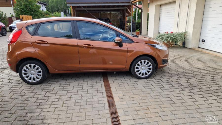 Brūns Ford Fiesta 2016 Viļņa, ar dzinēja tilpumu 1.00 L un nobraukumu 90 tūkst. km par 5900 €, foto 4 vietnē AUTOMOTO.COM.LV