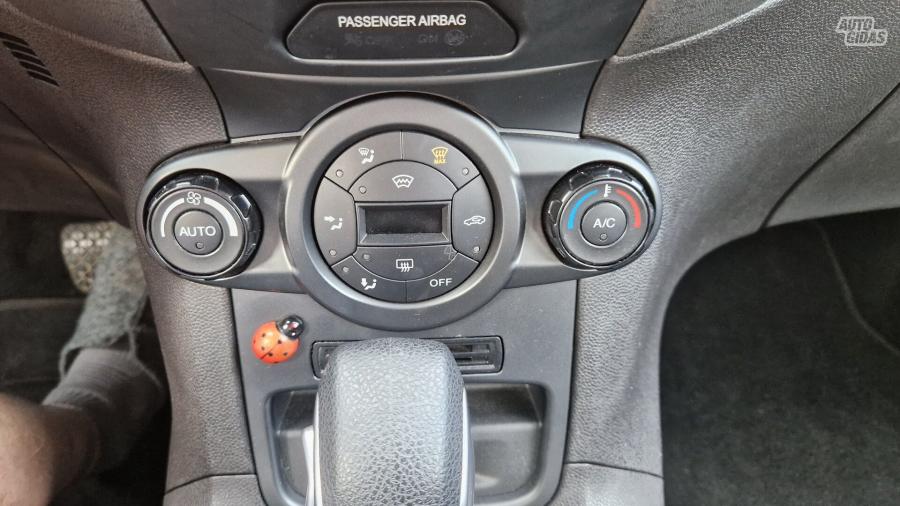 Brūns Ford Fiesta 2016 Viļņa, ar dzinēja tilpumu 1.00 L un nobraukumu 90 tūkst. km par 5900 €, foto 12 vietnē AUTOMOTO.COM.LV
