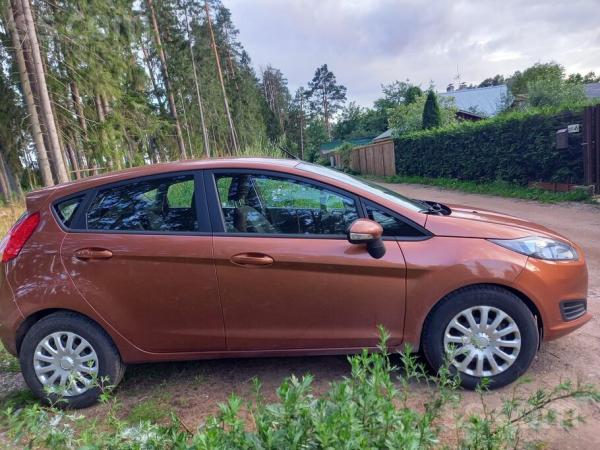 Brown Ford Fiesta 2016 in Limbazi, with an engine capacity of 1.00 L and mileage of 175 thousand km for 5000 €, photo 1 on AUTOMOTO.COM.LV