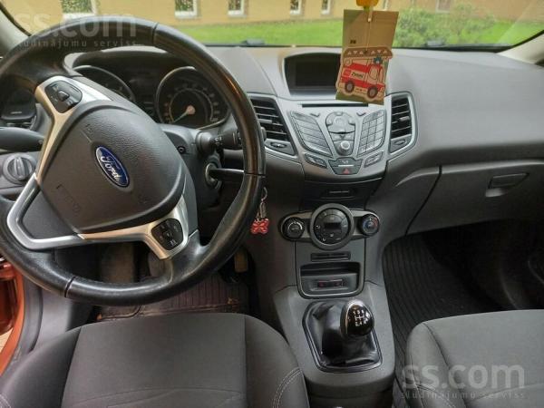 Brown Ford Fiesta 2016 in Riga, with an engine capacity of 1.00 L and mileage of 180 thousand km for 4700 €, photo 6 on AUTOMOTO.COM.LV