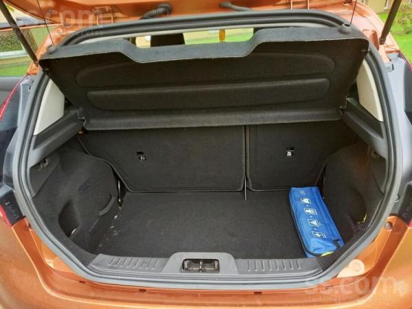 Brown Ford Fiesta 2016 in Riga, with an engine capacity of 1.00 L and mileage of 180 thousand km for 4700 €, photo 7 on AUTOMOTO.COM.LV