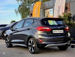 Brown Ford Fiesta 2018 in Taurage, with an engine capacity of 1.00 L and mileage of 145 thousand km for 5999 €, photo 8 on AUTOMOTO.COM.LV