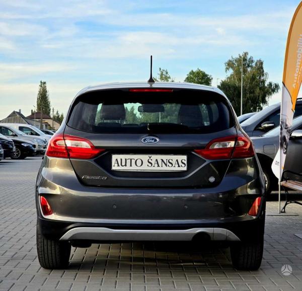 Brown Ford Fiesta 2018 in Taurage, with an engine capacity of 1.00 L and mileage of 145 thousand km for 5999 €, photo 9 on AUTOMOTO.COM.LV