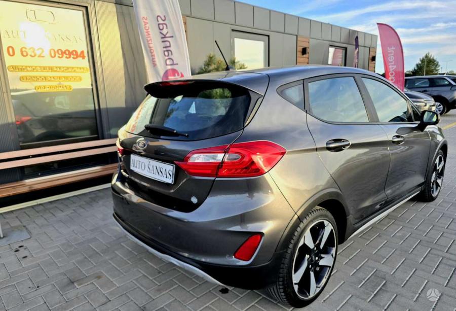 Brown Ford Fiesta 2018 in Taurage, with an engine capacity of 1.00 L and mileage of 145 thousand km for 5999 €, photo 13 on AUTOMOTO.COM.LV