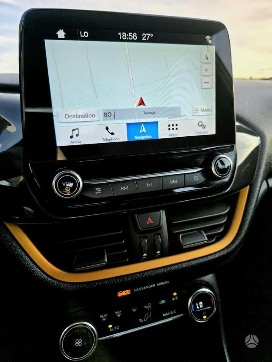 Brown Ford Fiesta 2018 in Taurage, with an engine capacity of 1.00 L and mileage of 145 thousand km for 5999 €, photo 20 on AUTOMOTO.COM.LV