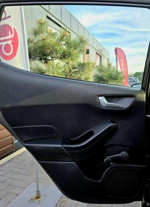 Brown Ford Fiesta 2018 in Taurage, with an engine capacity of 1.00 L and mileage of 145 thousand km for 5999 €, photo 32 on AUTOMOTO.COM.LV