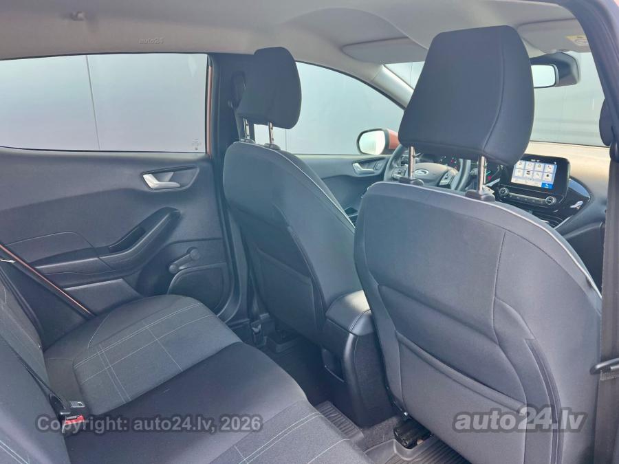 Brown Ford Fiesta 2018 in Tallinn, with an engine capacity of 1.00 L and mileage of 160 thousand km for 5990 €, photo 15 on AUTOMOTO.COM.LV