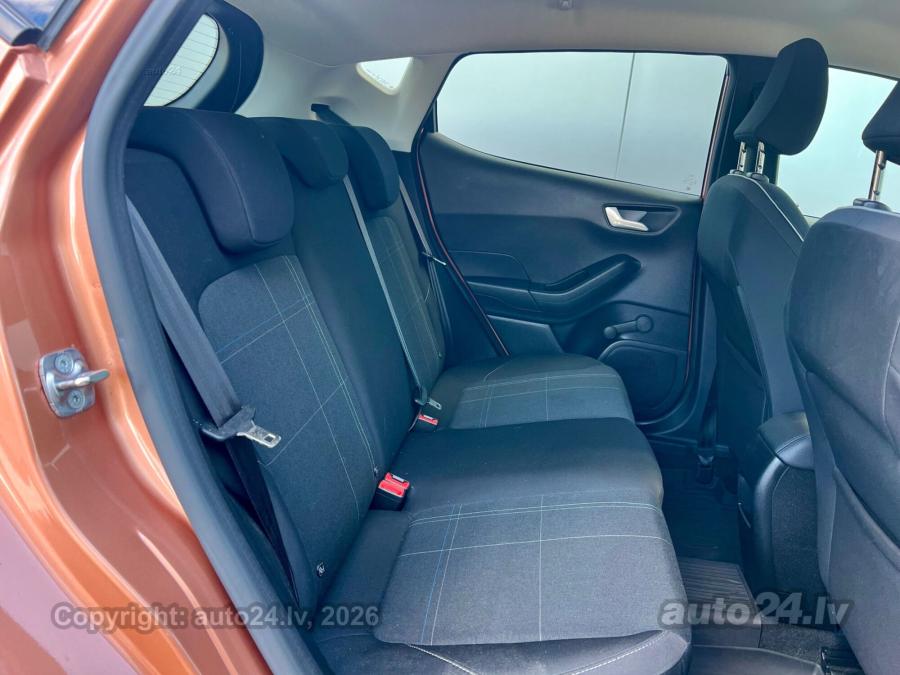 Brown Ford Fiesta 2018 in Tallinn, with an engine capacity of 1.00 L and mileage of 160 thousand km for 5990 €, photo 16 on AUTOMOTO.COM.LV