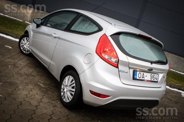 Ford Fiesta 2009 in Riga, with an engine capacity of 1.60 L and mileage of 192 thousand km for 2990 €, photo 5 on AUTOMOTO.COM.LV