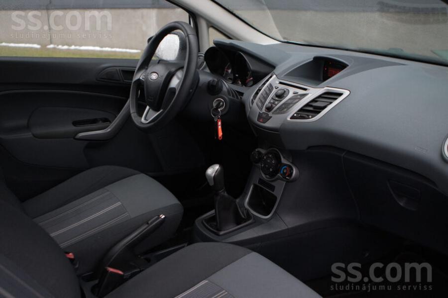 Ford Fiesta 2009 in Riga, with an engine capacity of 1.60 L and mileage of 192 thousand km for 2990 €, photo 10 on AUTOMOTO.COM.LV