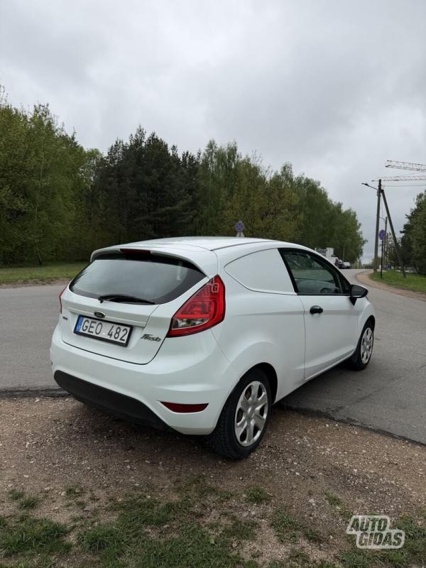 Ford Fiesta 2013 Viļņa, ar dzinēja tilpumu 1.20 L un nobraukumu 180 tūkst. km par 1090 €, foto 3 vietnē AUTOMOTO.COM.LV