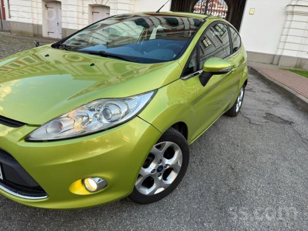 Green Ford Fiesta 2009 in Jelgava, with an engine capacity of 1.60 L and mileage of 249 thousand km for 3500 €, photo 6 on AUTOMOTO.COM.LV
