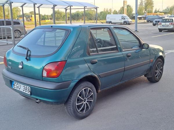 Zaļš Ford Fiesta 2000 Klaipėda, ar dzinēja tilpumu 1.80 L un nobraukumu 182 tūkst. km par 750 €, foto 3 vietnē AUTOMOTO.COM.LV