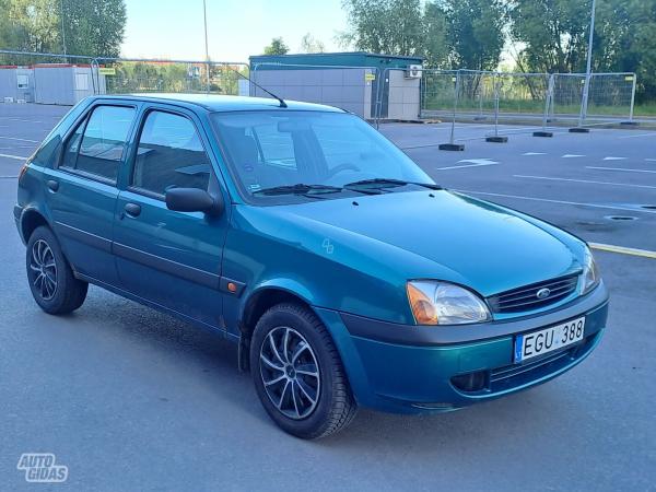 Zaļš Ford Fiesta 2000 Klaipėda, ar dzinēja tilpumu 1.80 L un nobraukumu 182 tūkst. km par 750 €, foto 4 vietnē AUTOMOTO.COM.LV
