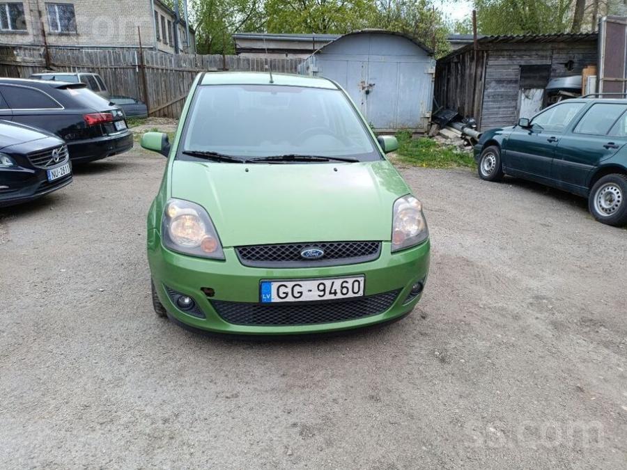 Green Ford Fiesta 2006 in Riga, with an engine capacity of 1.30 L and mileage of 289 thousand km for 1500 €, photo 1 on AUTOMOTO.COM.LV