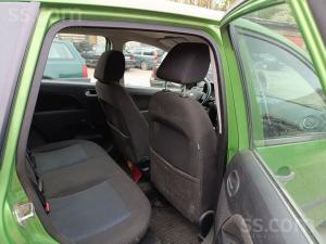 Green Ford Fiesta 2006 in Riga, with an engine capacity of 1.30 L and mileage of 289 thousand km for 1500 €, photo 10 on AUTOMOTO.COM.LV