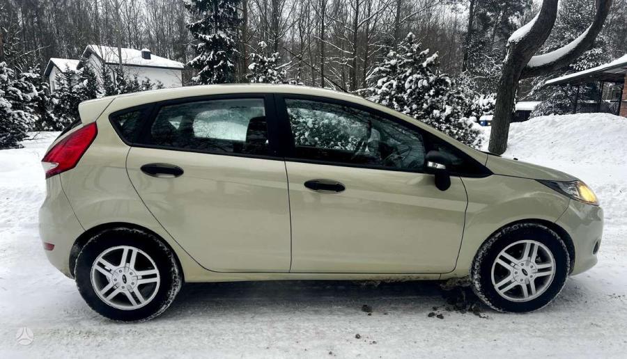 Zaļš Ford Fiesta 2009 Šauļi, ar dzinēja tilpumu 1.40 L un nobraukumu 214 tūkst. km par 2200 €, foto 5 vietnē AUTOMOTO.COM.LV