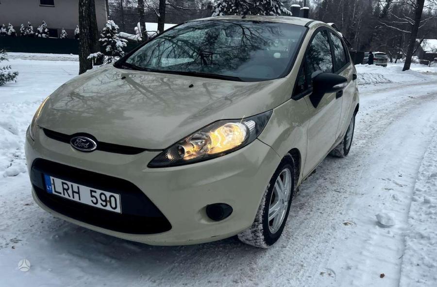 Zaļš Ford Fiesta 2009 Šauļi, ar dzinēja tilpumu 1.40 L un nobraukumu 214 tūkst. km par 2200 €, foto 7 vietnē AUTOMOTO.COM.LV