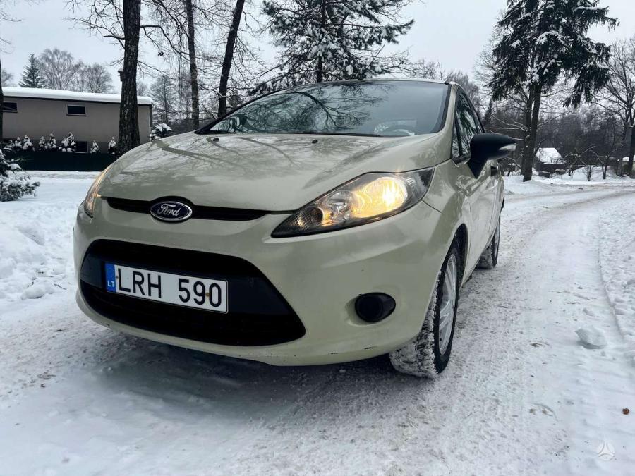 Zaļš Ford Fiesta 2009 Šauļi, ar dzinēja tilpumu 1.40 L un nobraukumu 214 tūkst. km par 2200 €, foto 8 vietnē AUTOMOTO.COM.LV