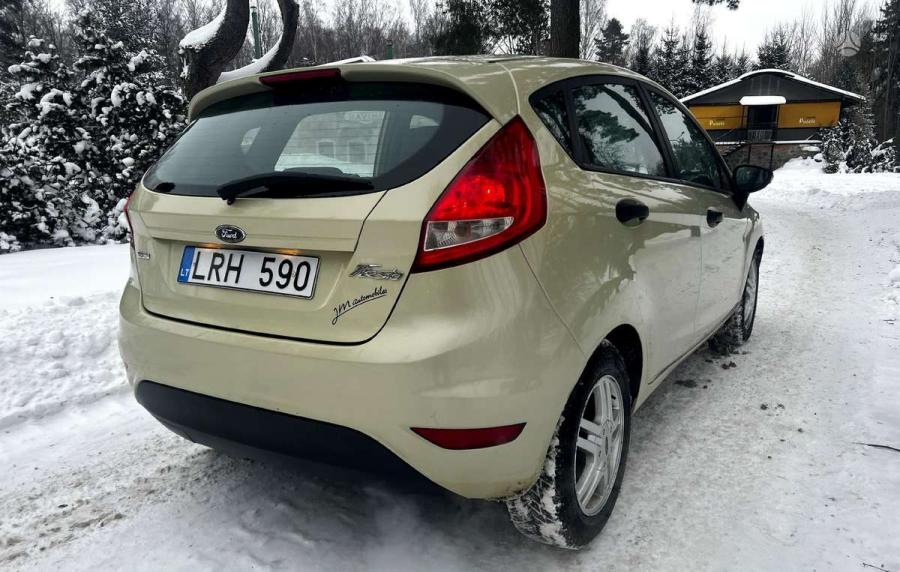 Zaļš Ford Fiesta 2009 Šauļi, ar dzinēja tilpumu 1.40 L un nobraukumu 214 tūkst. km par 2200 €, foto 9 vietnē AUTOMOTO.COM.LV