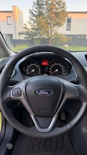 Zaļš Ford Fiesta 2009 Viļņa, ar dzinēja tilpumu 1.24 L un nobraukumu 202 tūkst. km par 2100 €, foto 10 vietnē AUTOMOTO.COM.LV