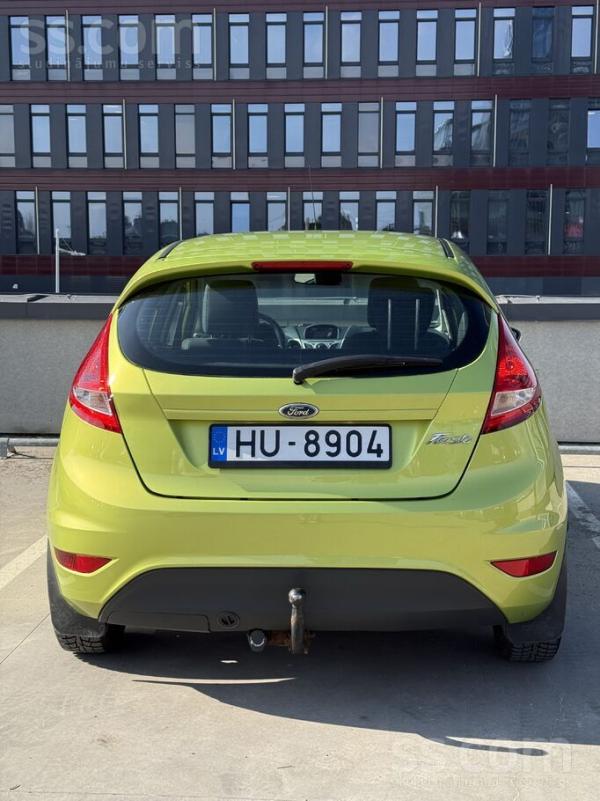 Zaļš Ford Fiesta 2011 Rīga, ar dzinēja tilpumu 1.20 L un nobraukumu 98 tūkst. km par 3000 €, foto 5 vietnē AUTOMOTO.COM.LV